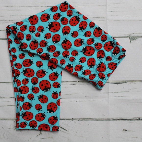 Hot Mess Leggings | Pants & Jumpsuits | Ladybug Capri Leggings Os 4 ...